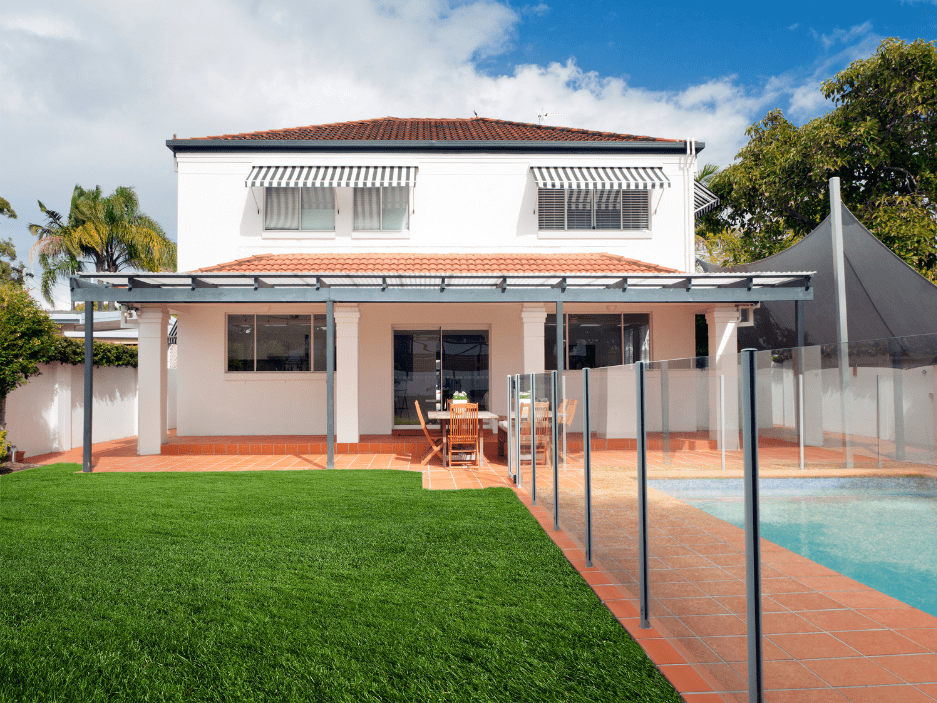 Pool Fence Ideas to Get You Inspired | Diamond Glass Pool Fencing